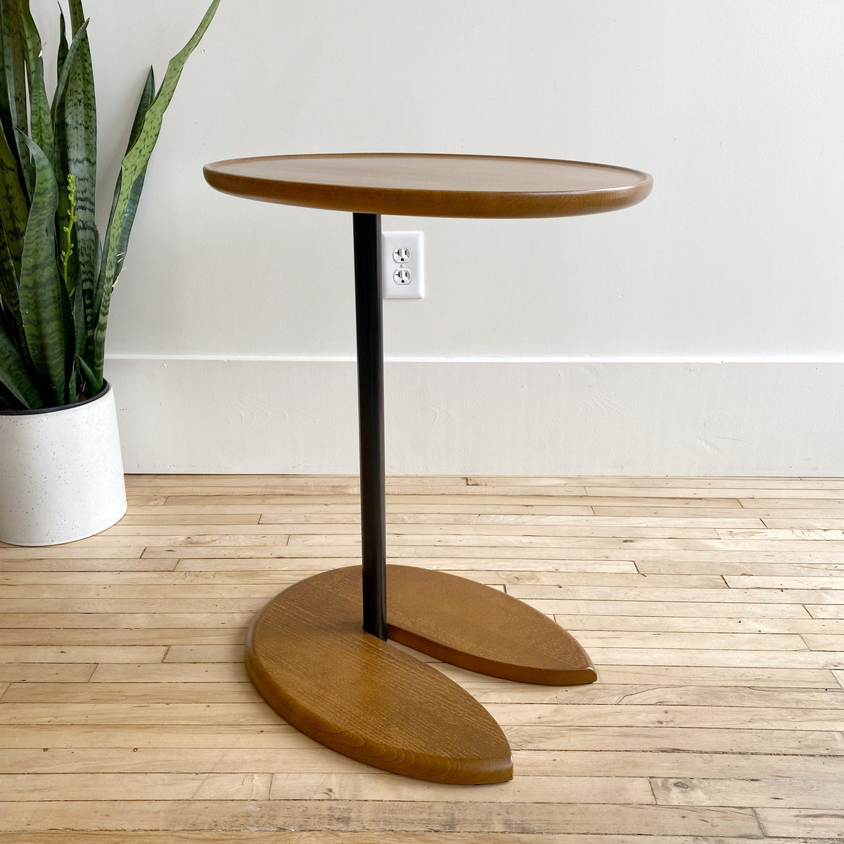 Ekornes Stressless "Ellipse Table" in Teak — HAUS THEORY