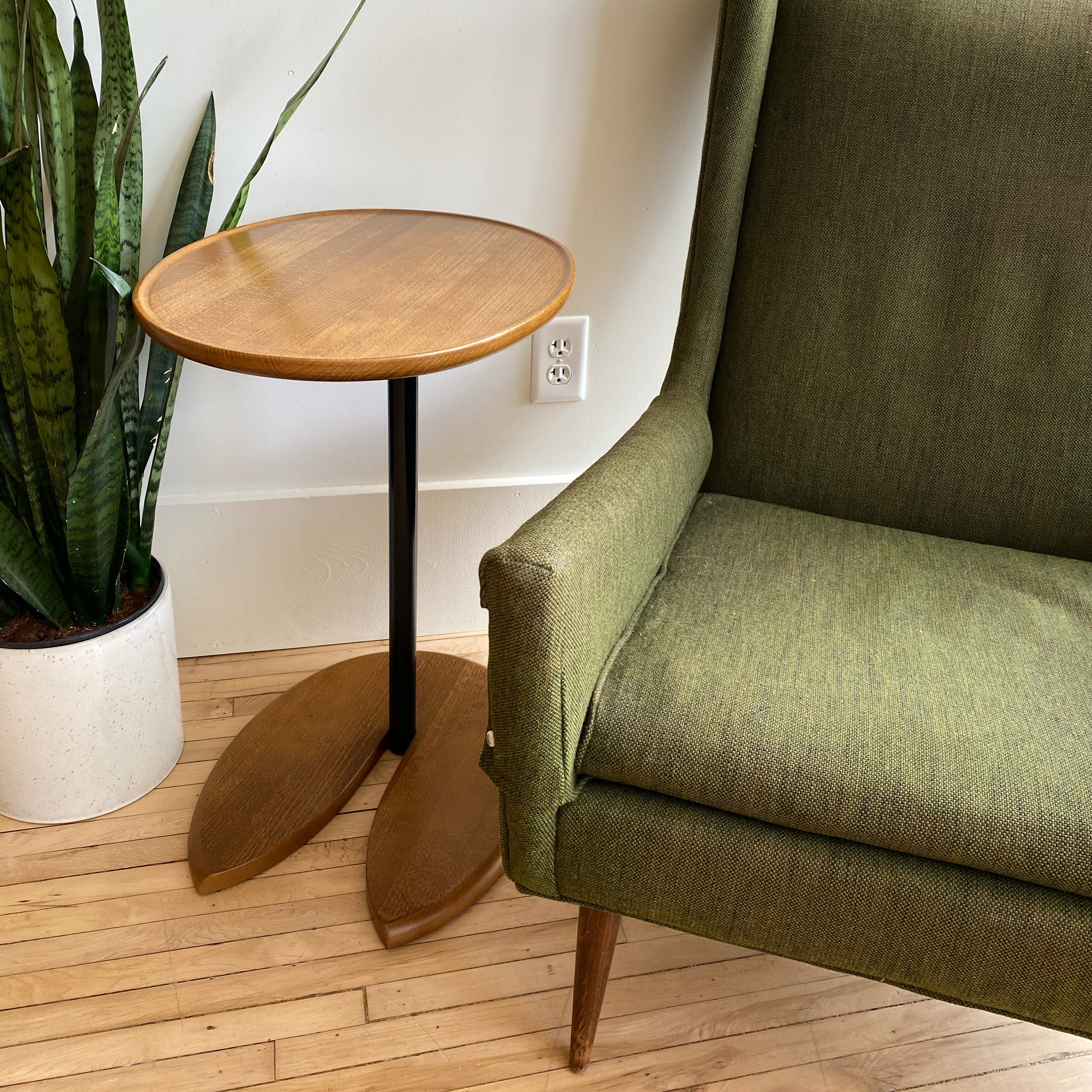 Ekornes Stressless "Ellipse Table" in Teak — HAUS THEORY